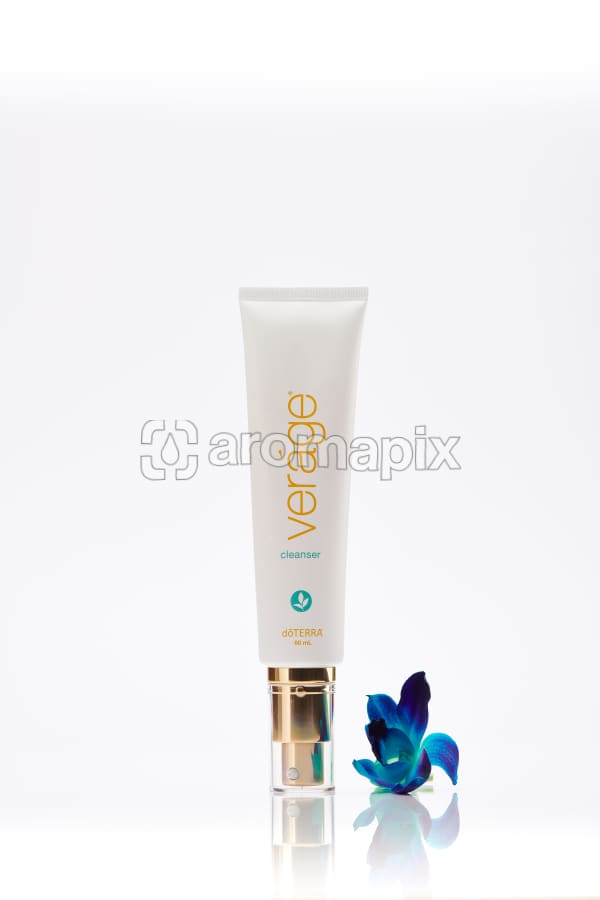 Stock photos of dōTERRA Verage Cleanser by Aromapix